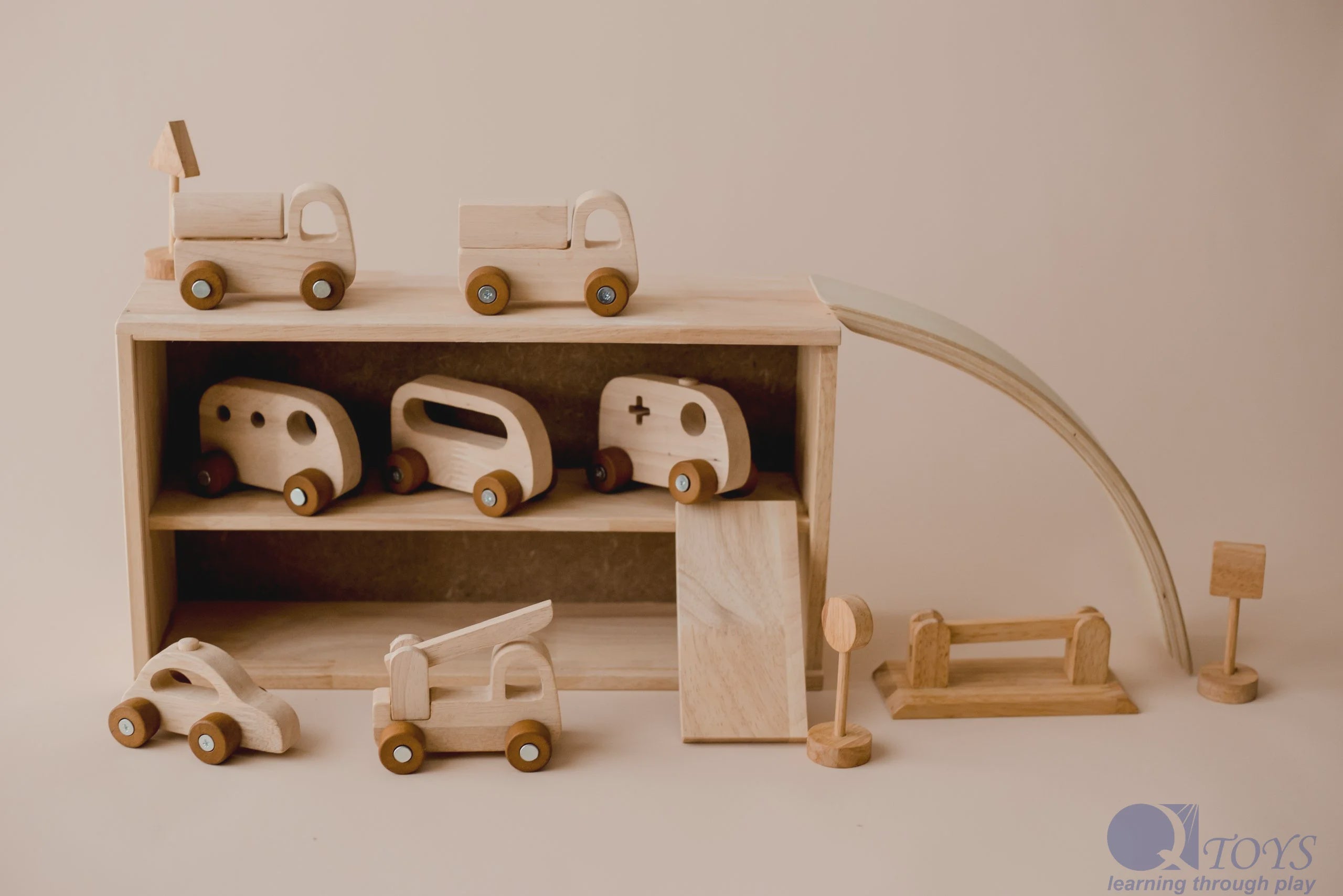 Vehicle Play Set – Husk Home